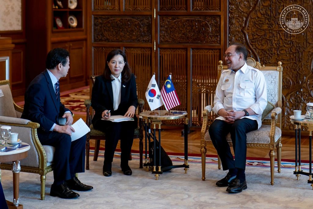 Malaysia–South Korea Ties Strengthened Through Courtesy Call by Special ...