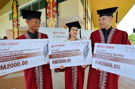 556 UPM Graduates Celebrated at 49th Convocation Ceremony in Sarawak ...