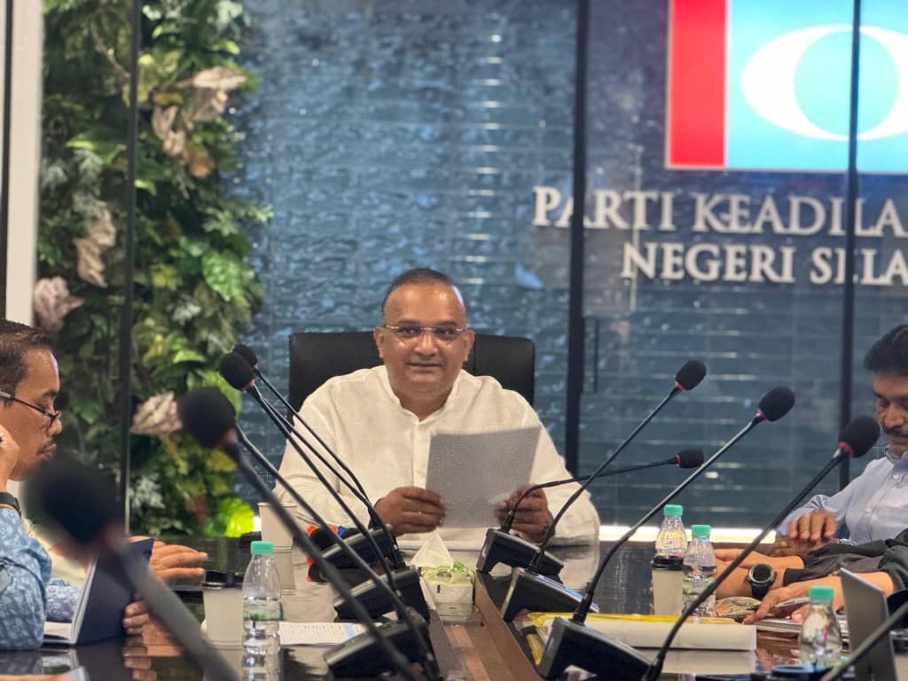 Anwar, Najib Cases Fundamentally Different, Hassan Must Understand ...